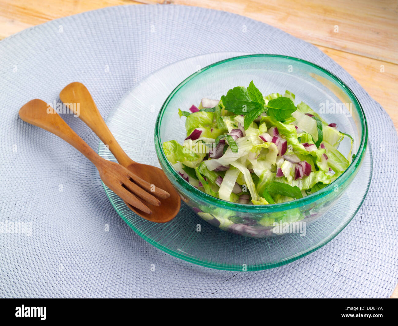 Onion lettuce relish Stock Photo - Alamy