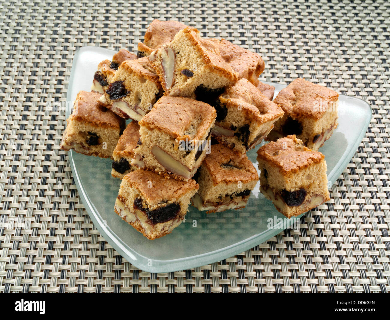 Chew to pieces hi-res stock photography and images - Alamy