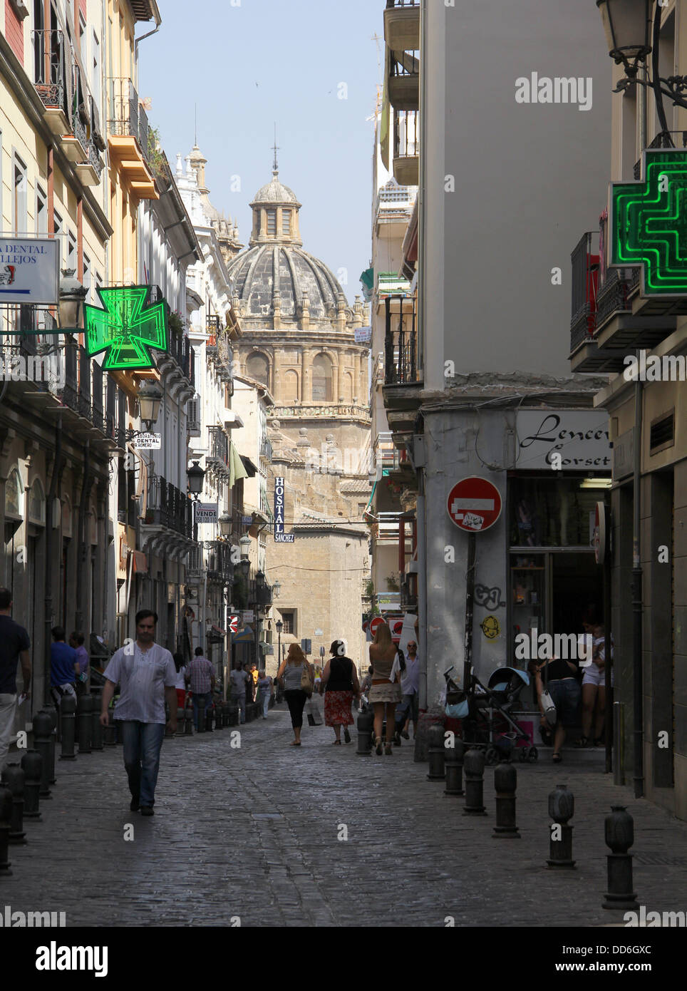citys streets of granada, spain Stock Photo - Alamy