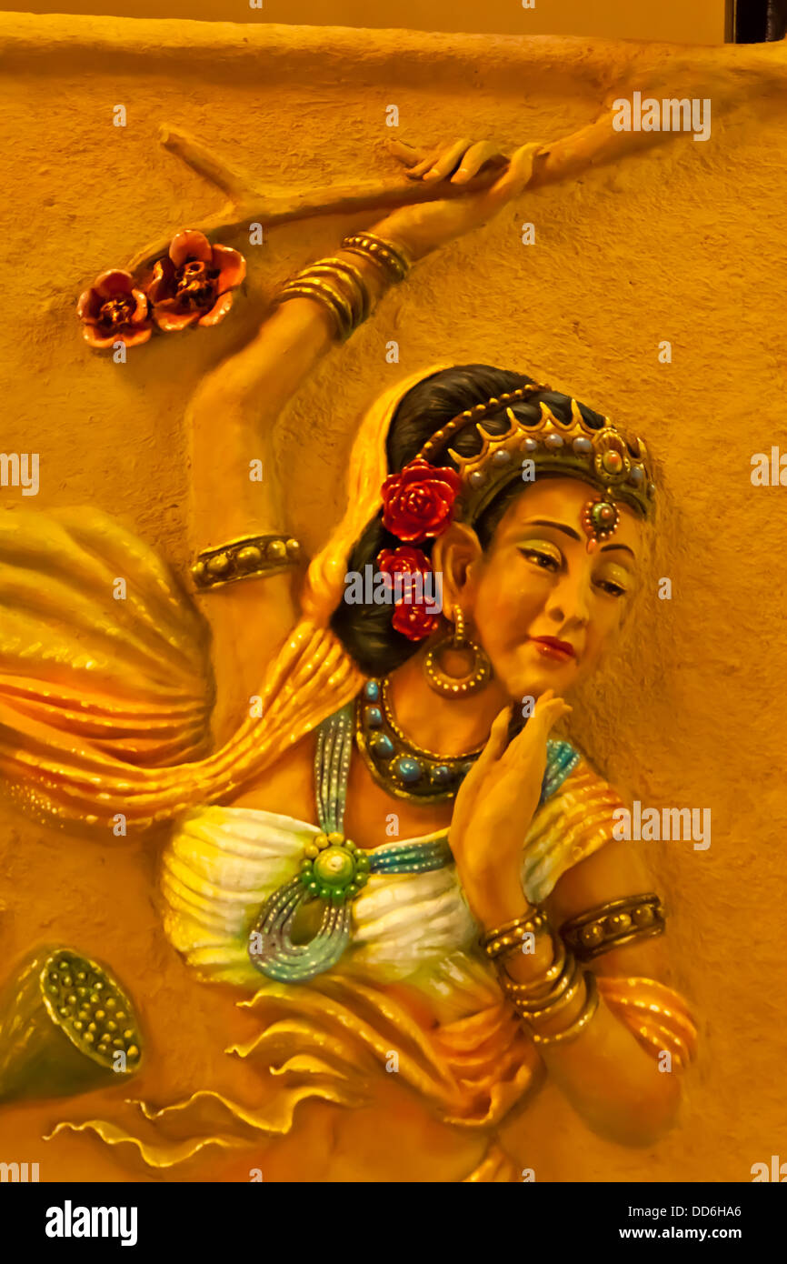 Statue of angle hi-res stock photography and images - Alamy