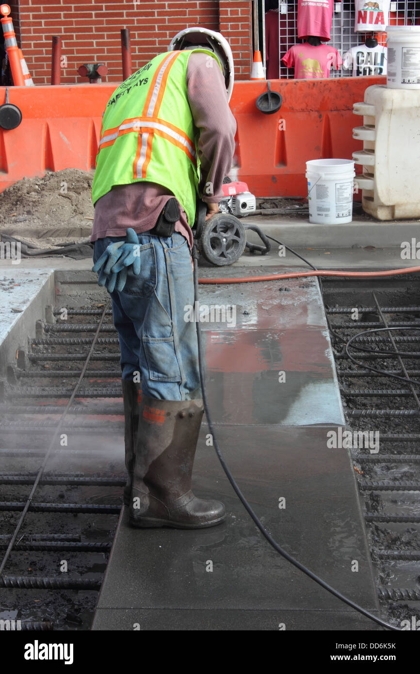 A worker wearing his personal protection equipment Stock Photo - Alamy