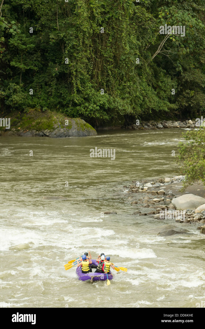 Whitewater Rafting Boat Group Of Seven People Stock Photo - Alamy