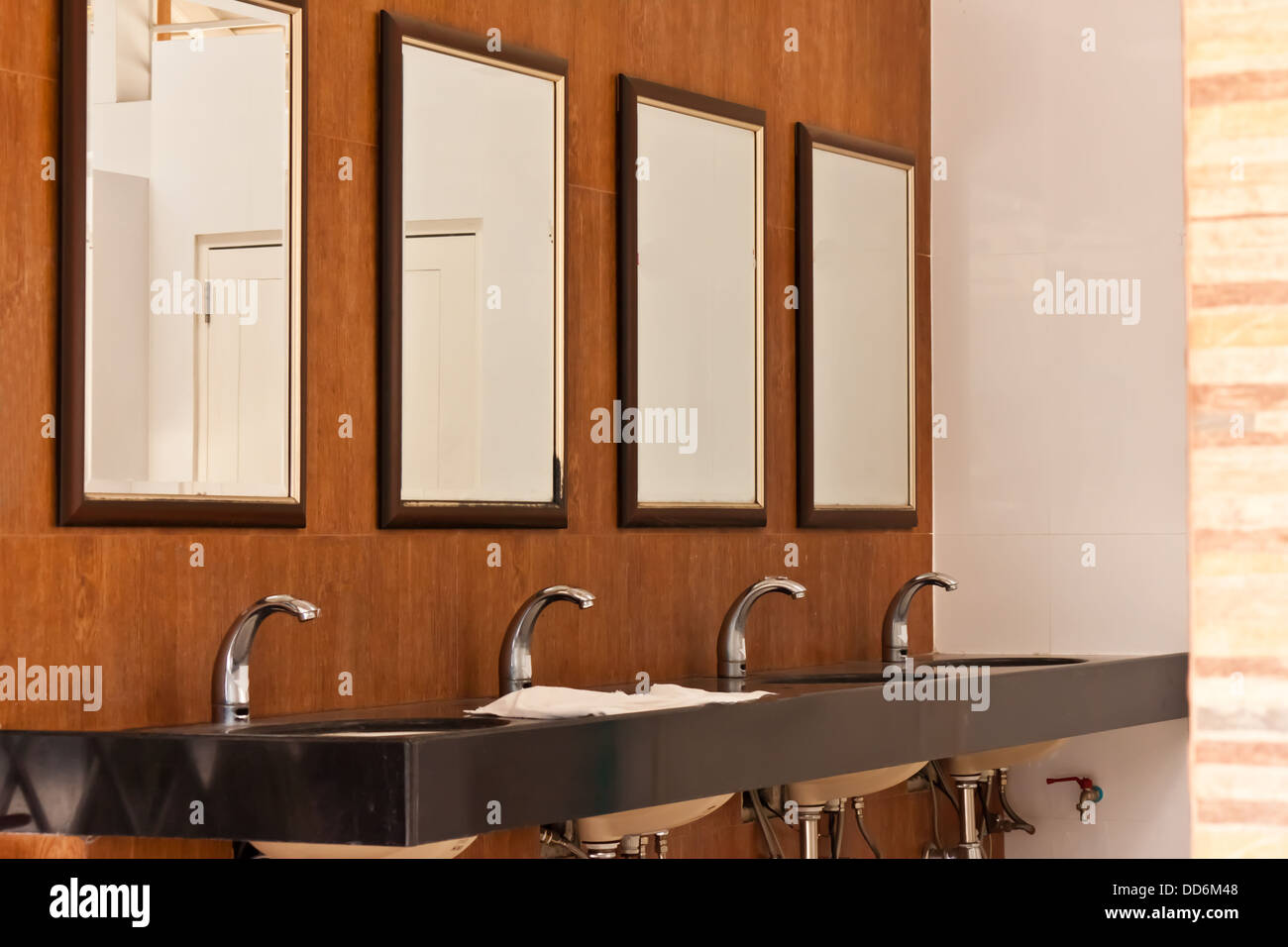 Lavatory hi-res stock photography and images - Alamy