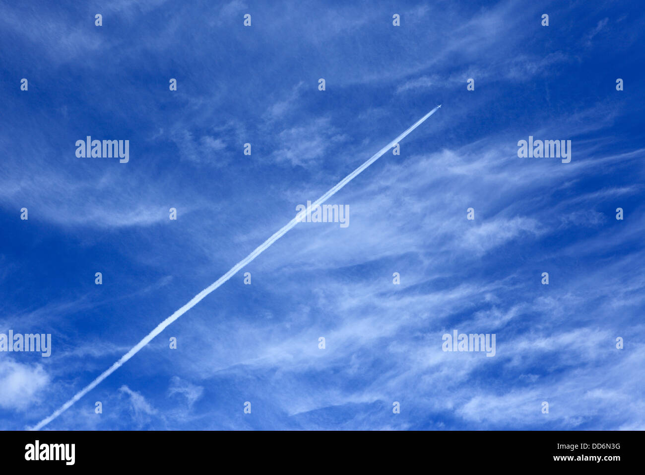 Airplane track jet hi-res stock photography and images - Alamy