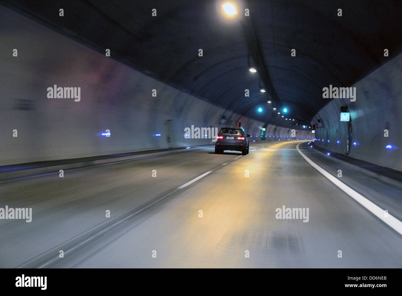 fast motion of the car in tunnel Stock Photo - Alamy