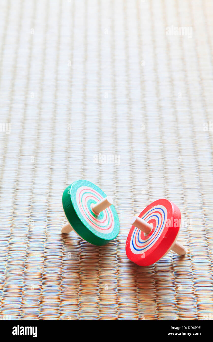 Children playing spinning tops hi-res stock photography and images - Alamy