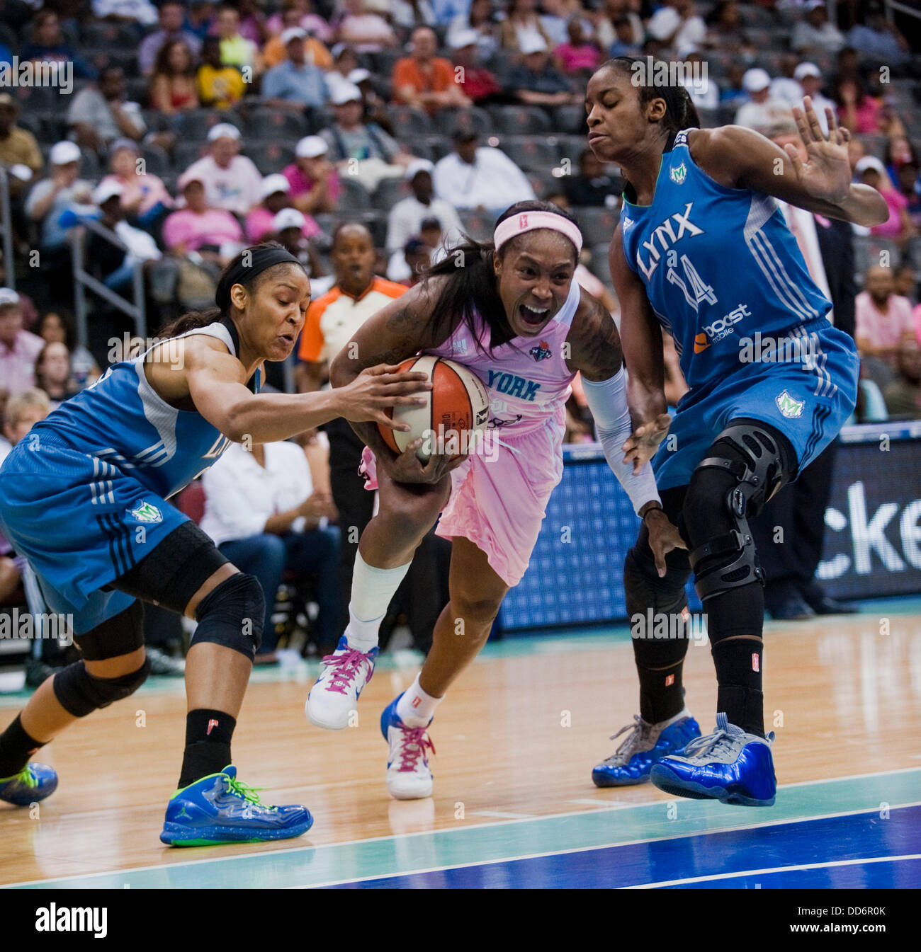 Cappie pondexter hi-res stock photography and images - Alamy