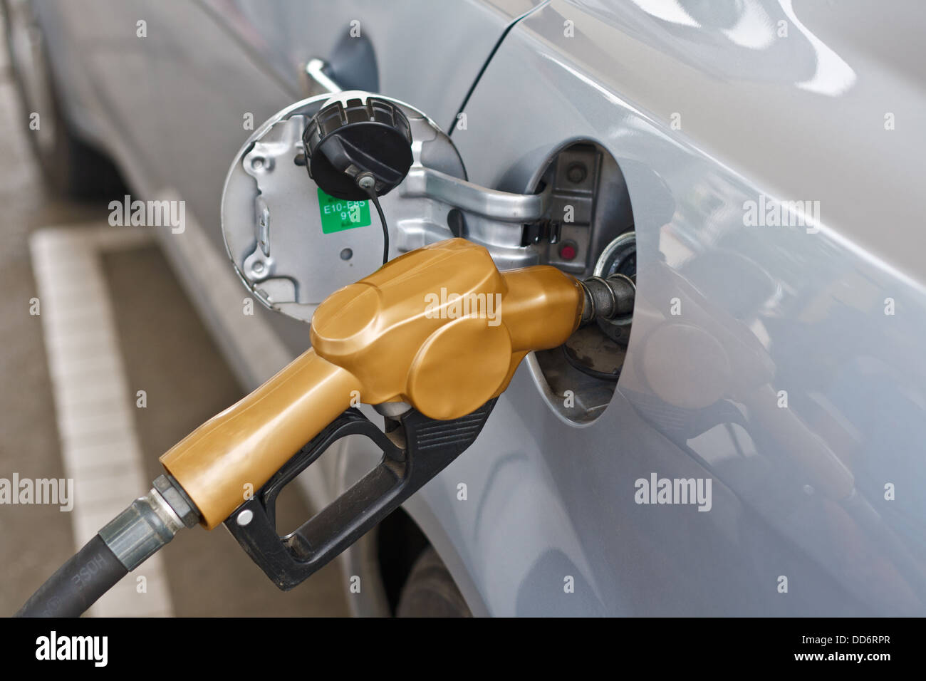 Refueling vehicles in petrol station to the car Stock Photo - Alamy