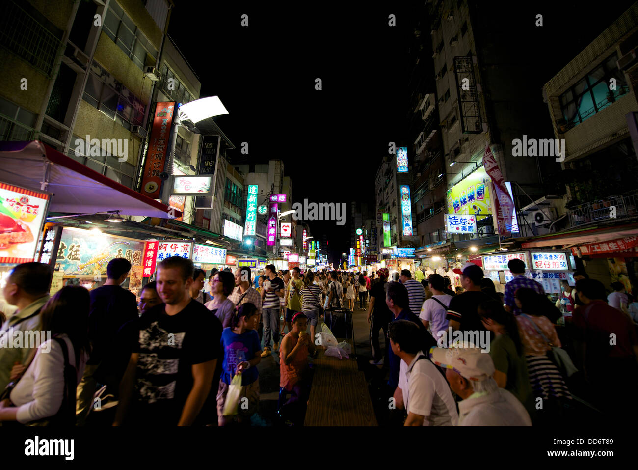 Kenting is a seaside town at the southern tip of Taiwan. Popular with ...