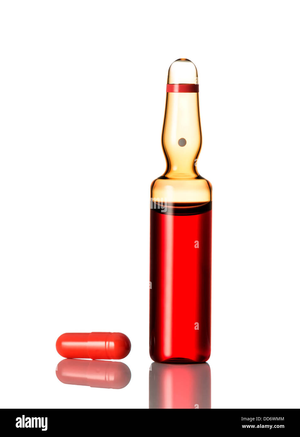 Medical ampule hi-res stock photography and images - Alamy