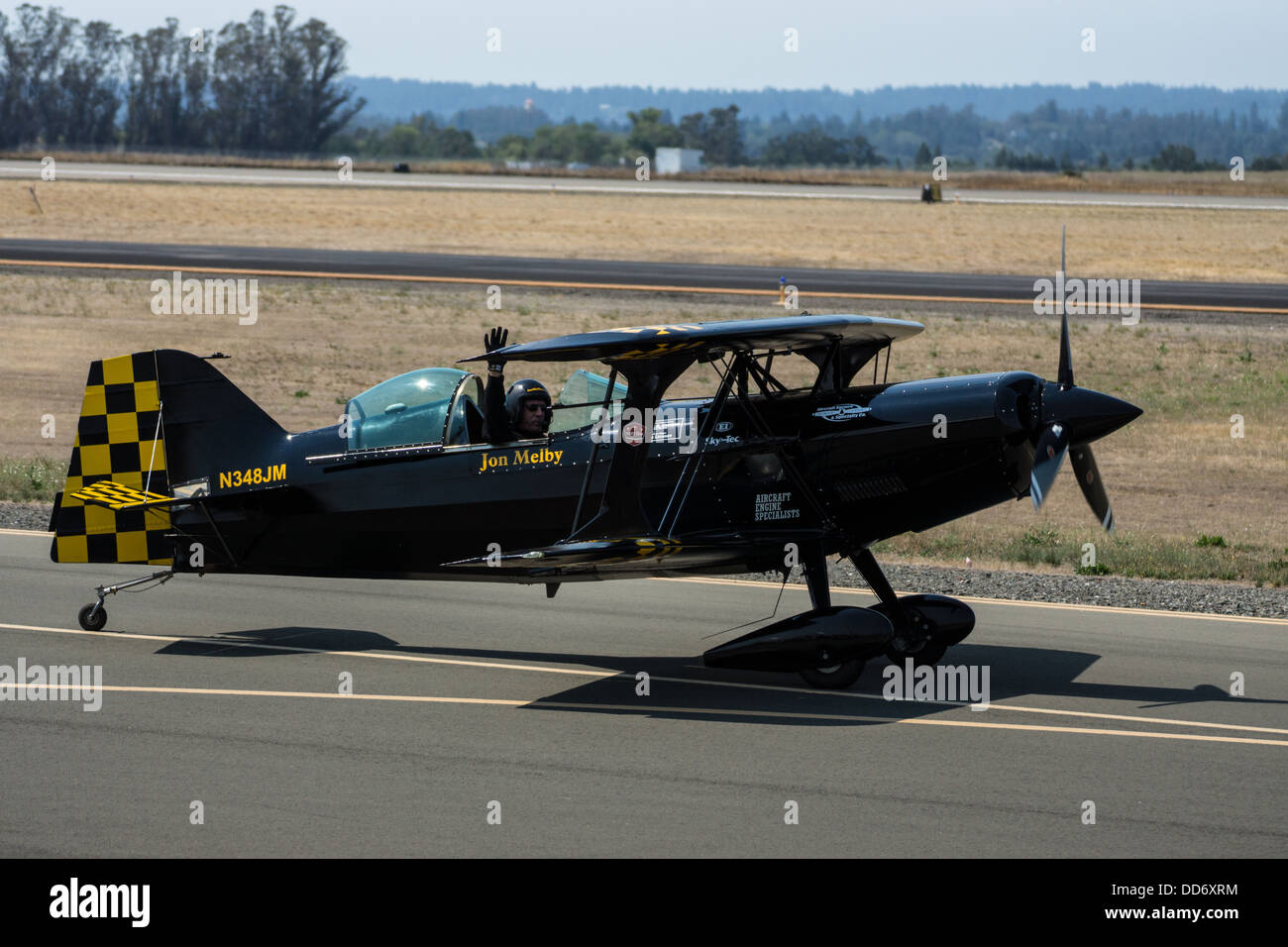 Pilot Jon Melby in his Pitts S-1-11b muscle bi-plane at the "Wings Over ...