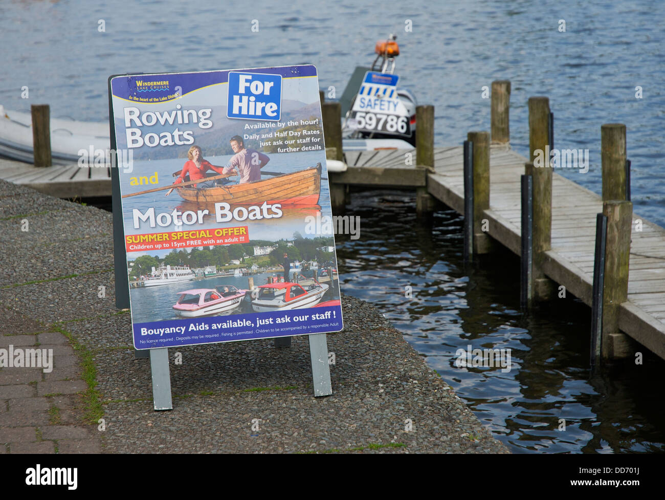 Sign for boats hi-res stock photography and images - Alamy