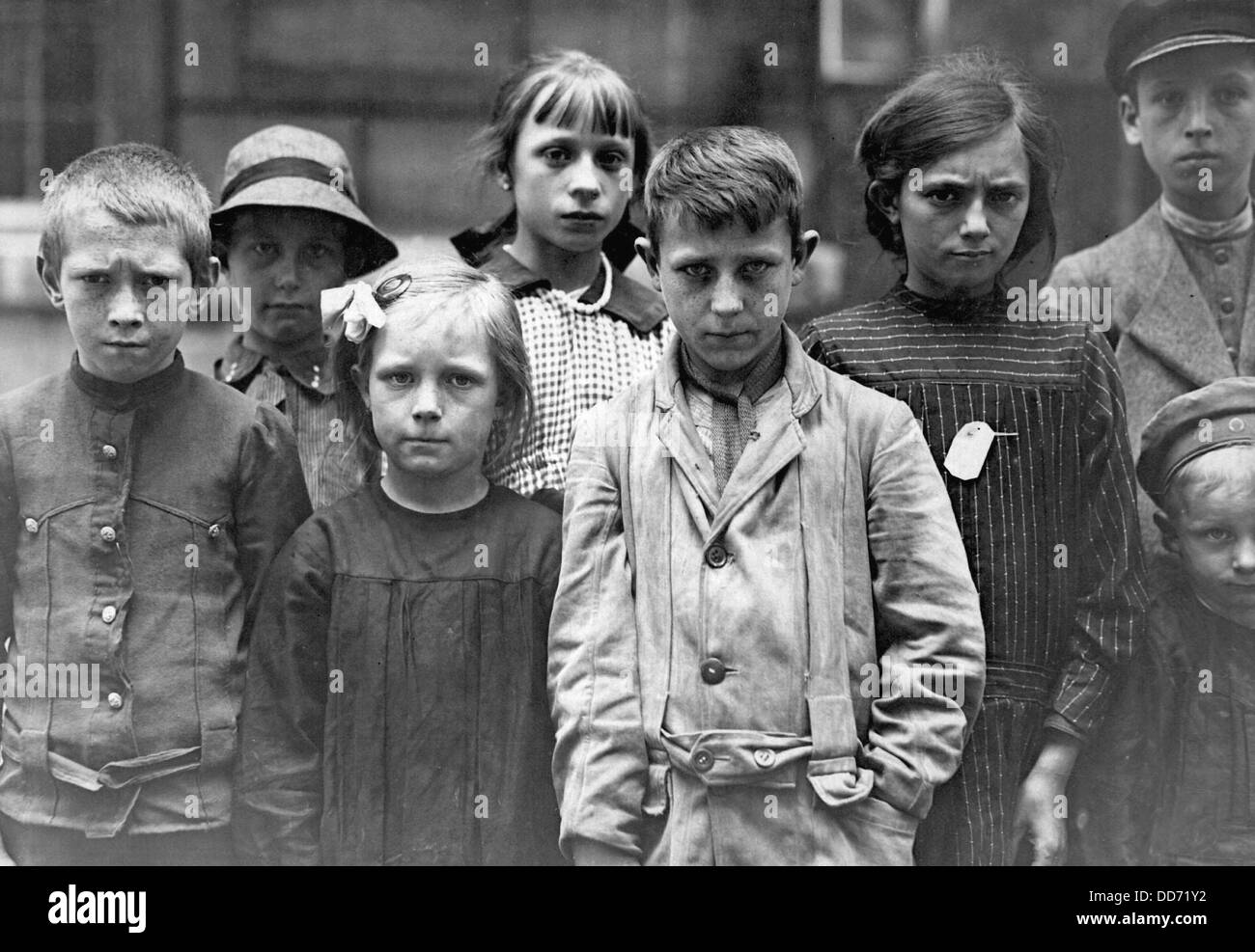 Anonymous children Black and White Stock Photos & Images - Alamy