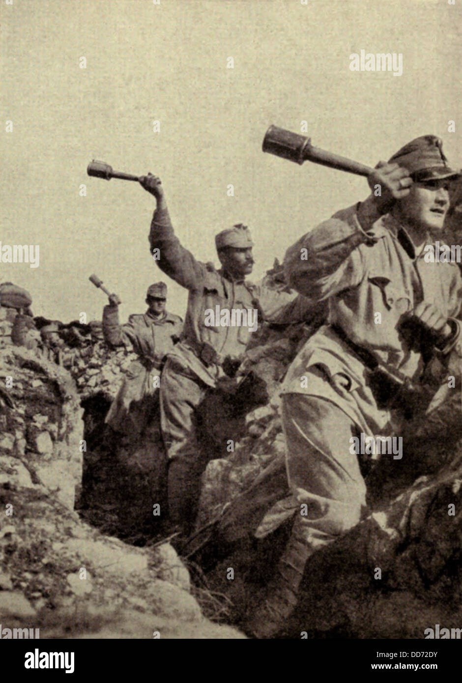World war 1 explosives hi-res stock photography and images - Alamy