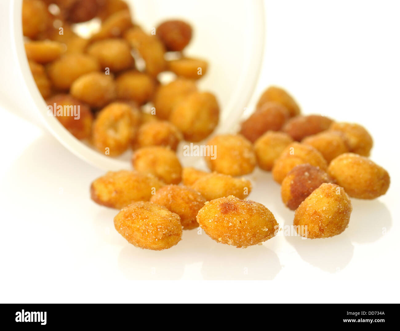 Honey roasted peanuts Stock Photo - Alamy