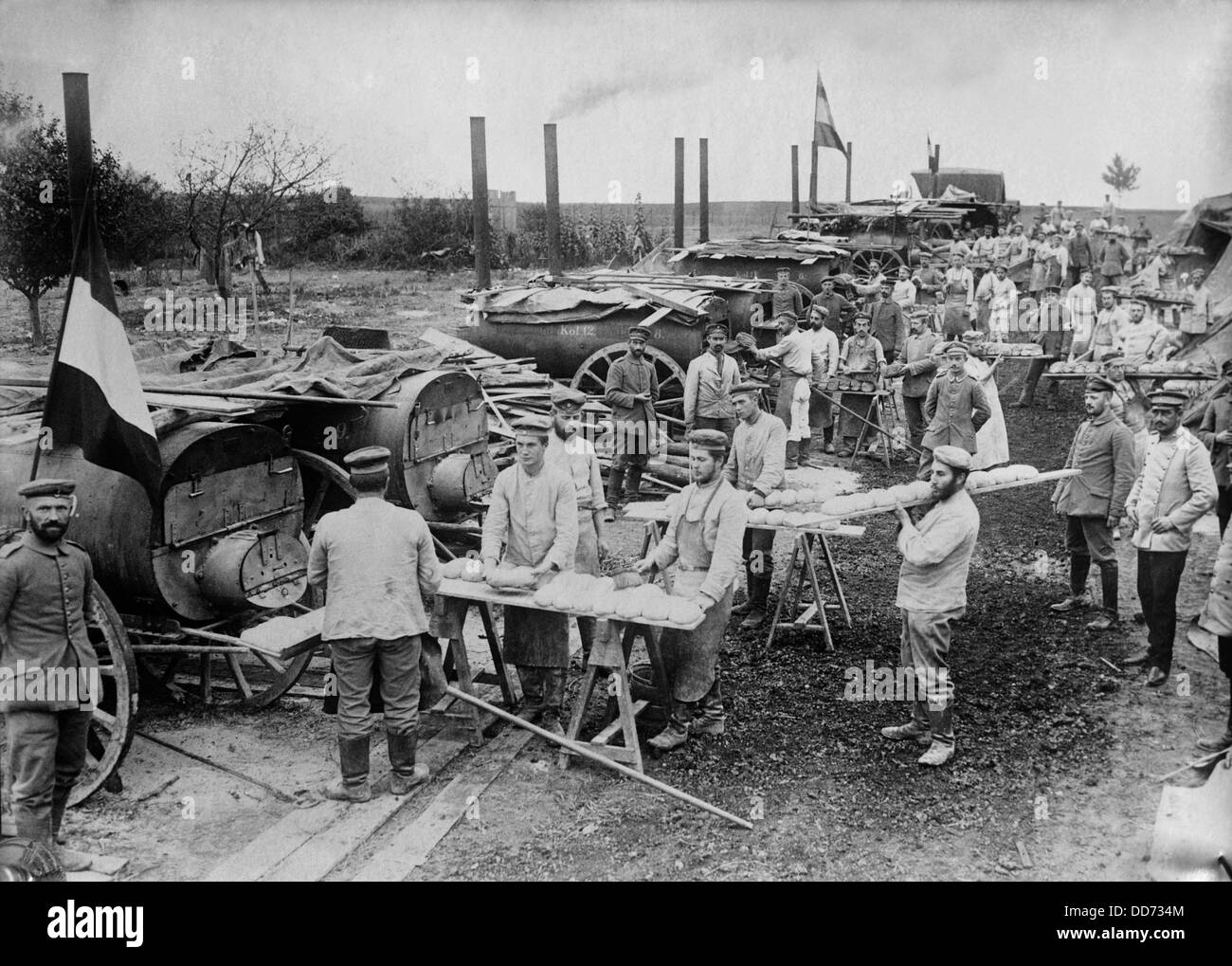 World War 1. German field bakery with soldiers cooking bread in mobile ...