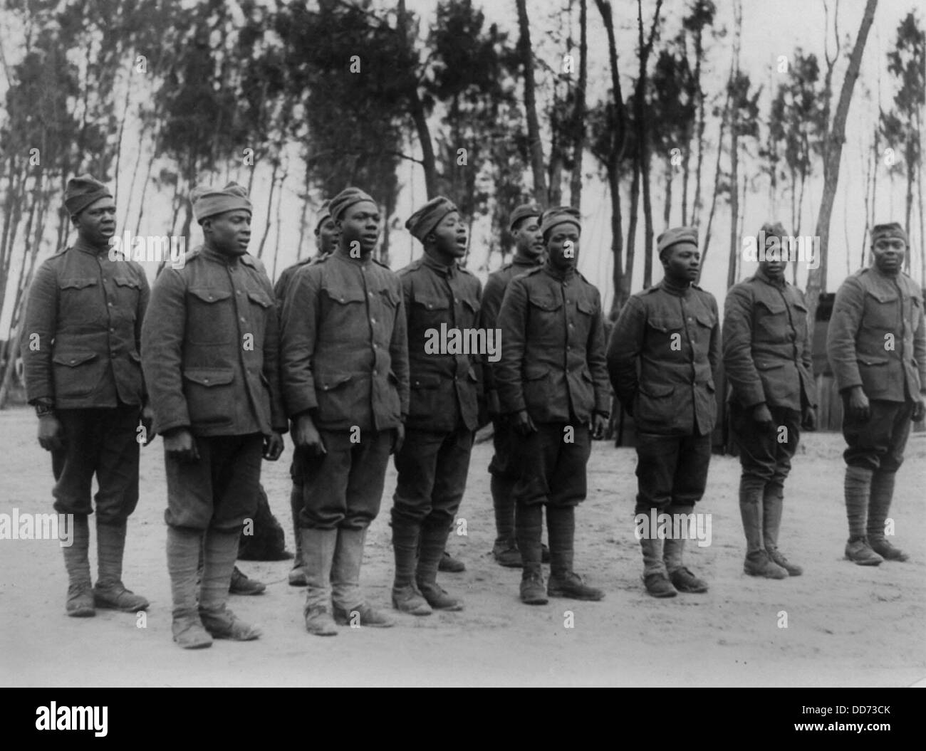 African American WW1 soldiers of the 301st Labor Battalion. Dec. 3 ...