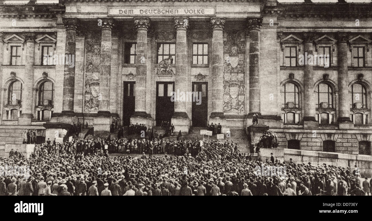 Treaty of versailles 1919 hi-res stock photography and images - Alamy
