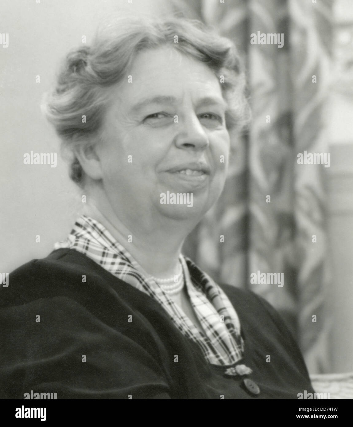 Eleanor roosevelt 1940s hi-res stock photography and images - Alamy