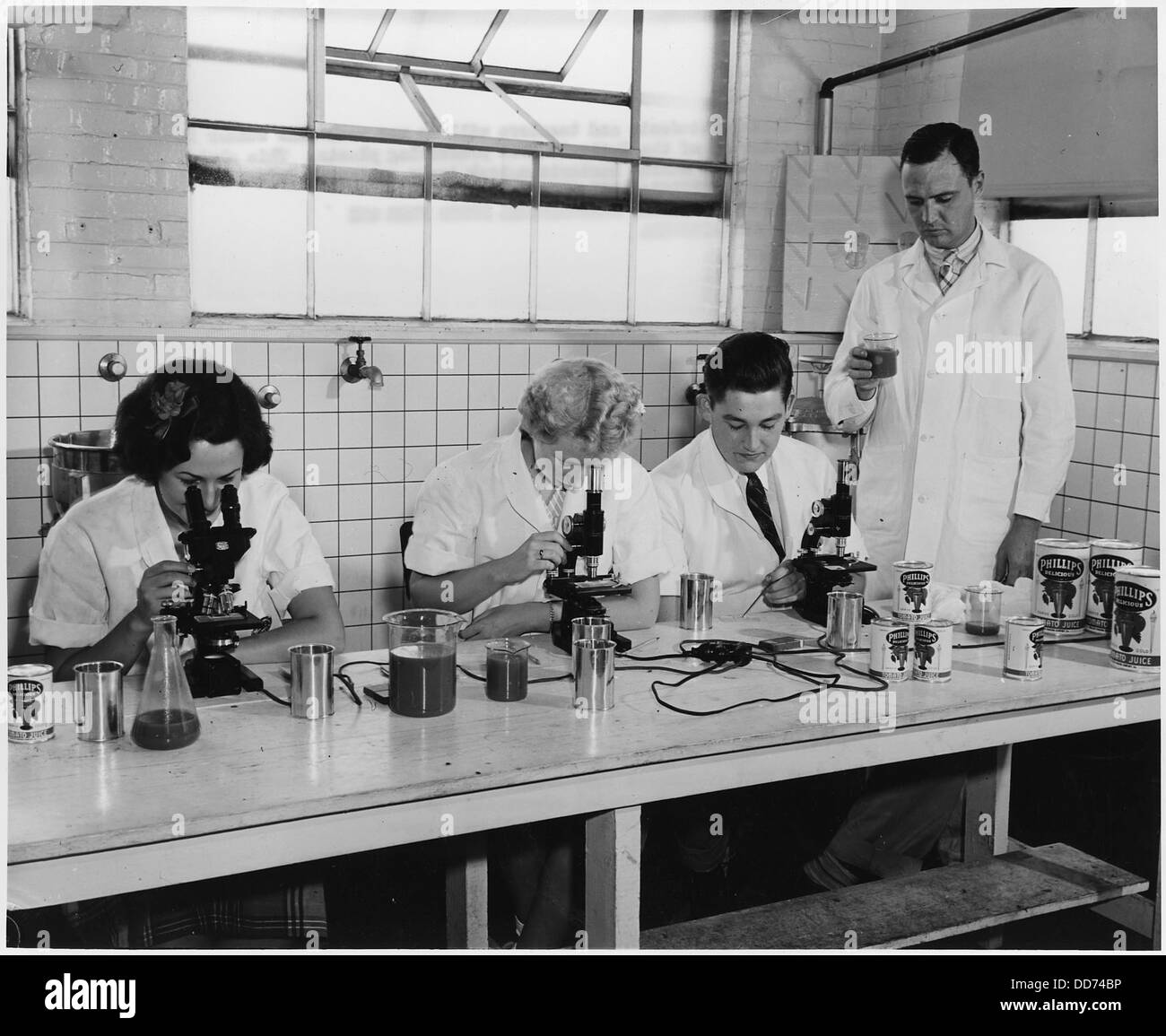 Vintage food processing hi-res stock photography and images - Alamy