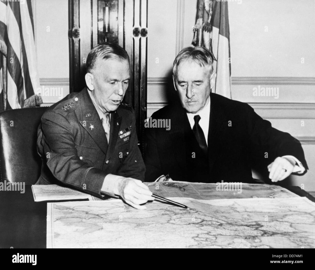 1940s war map hi-res stock photography and images - Alamy