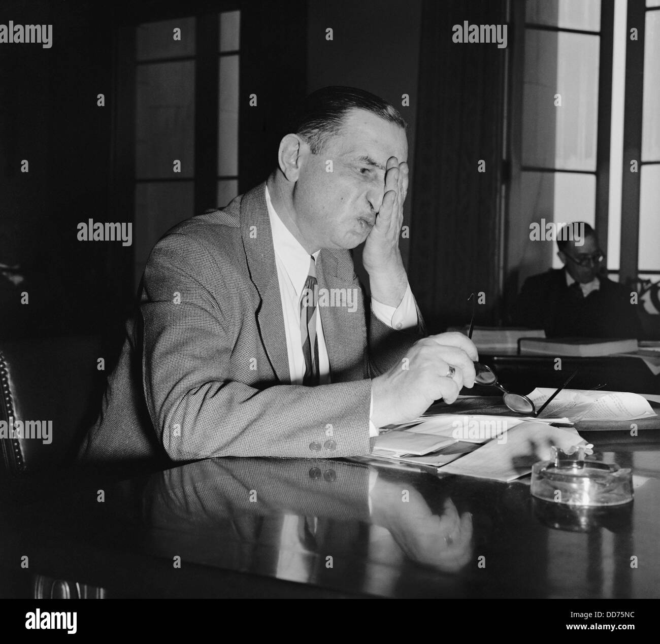 Jacob Spolansky, Detroit Sheriff's Investigator, before HUAC. He ...