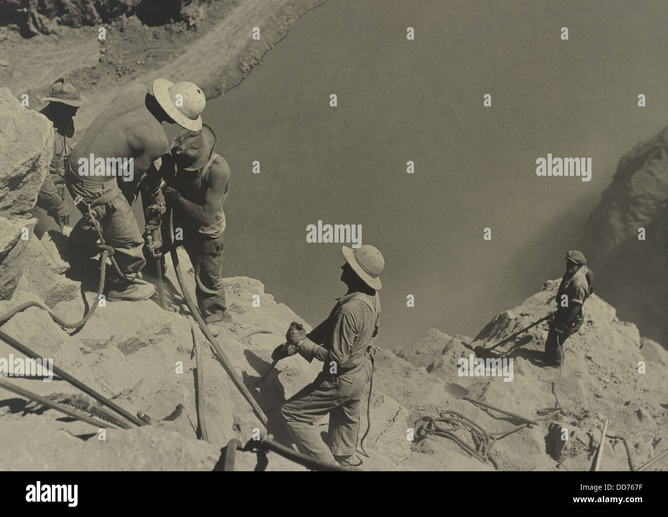 Hoover dam high scalers hi-res stock photography and images - Alamy