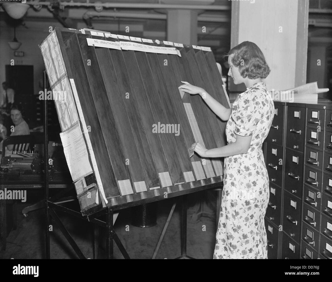1930s office worker hi-res stock photography and images - Alamy