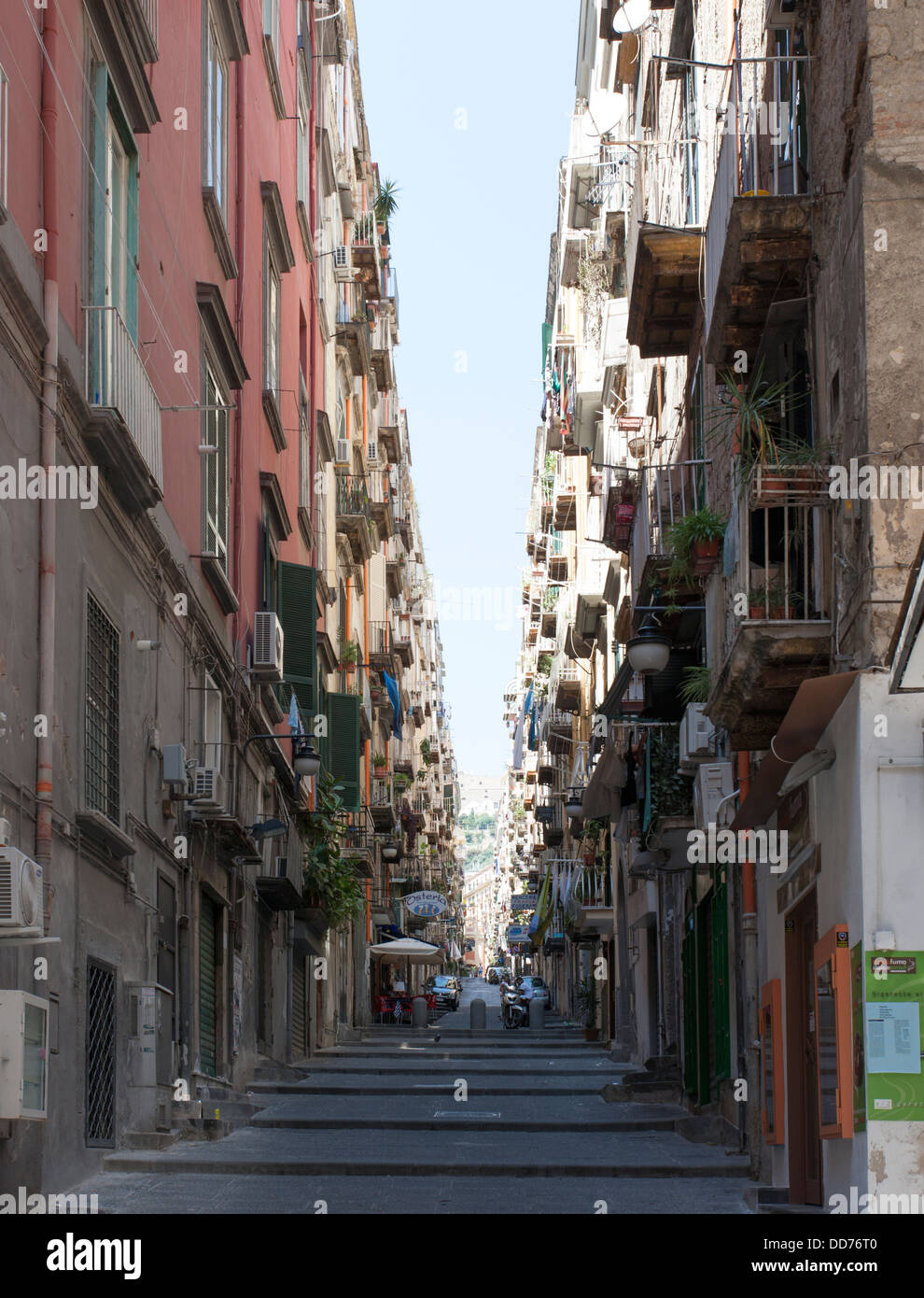 Tall buildings naples hi-res stock photography and images - Alamy