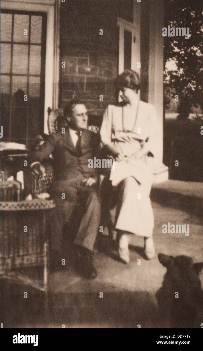Franklin roosevelt and eleanor 1920s hi-res stock photography and ...
