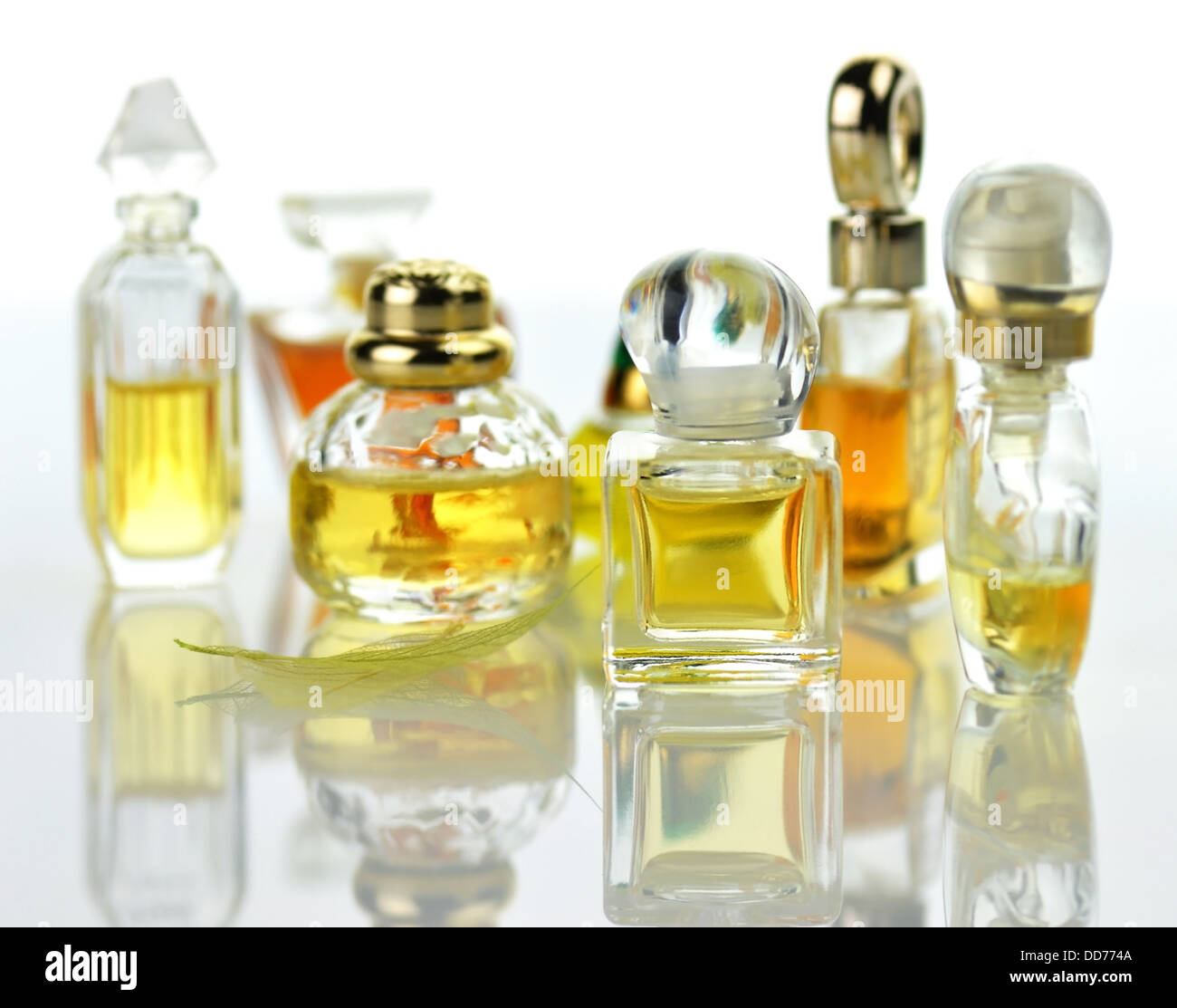 Perfume vial hi-res stock photography and images - Alamy