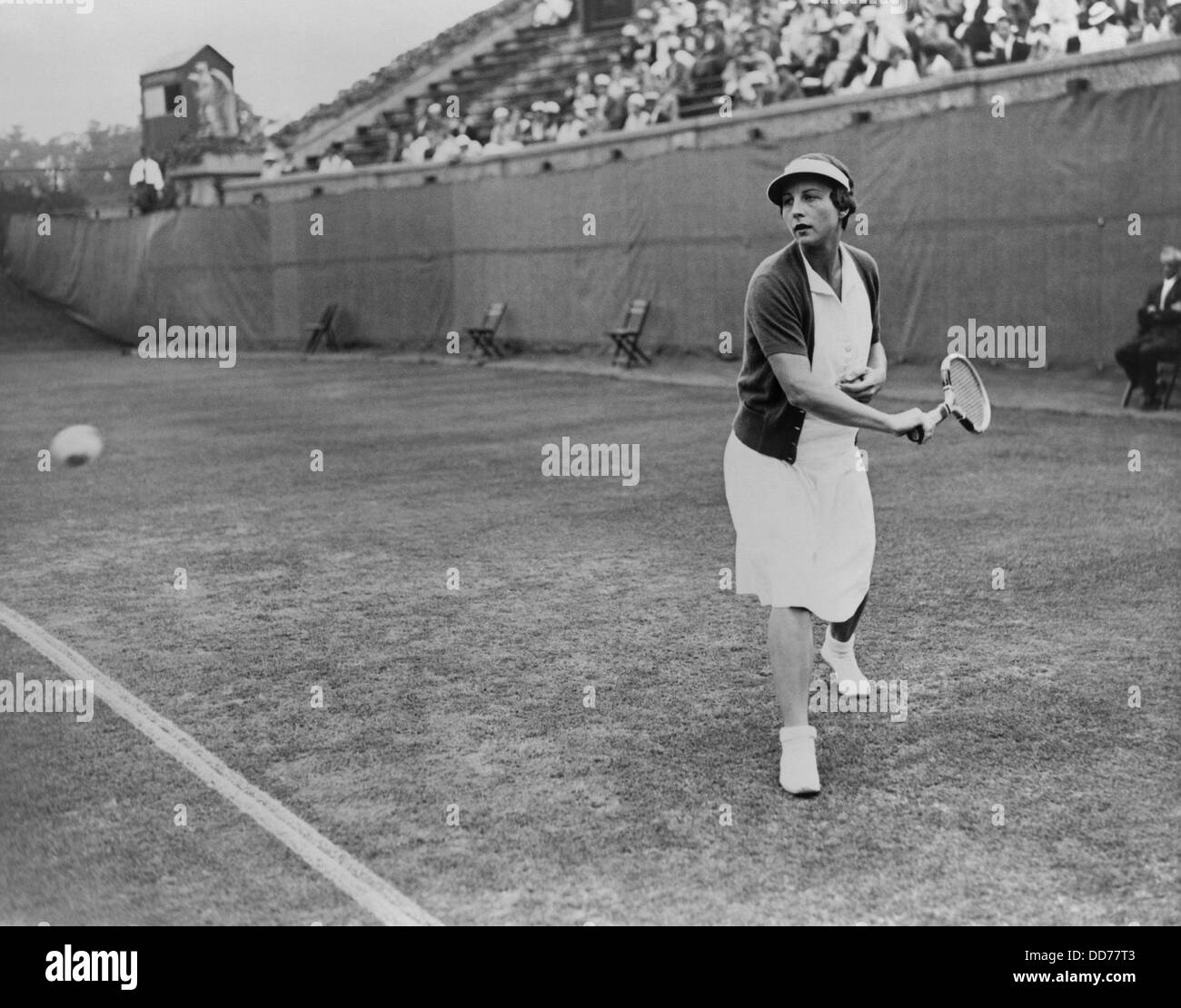 Helen Wills playing tennis at Forest Hills, N.Y. 1933. (BSLOC 2013 9 24 ...