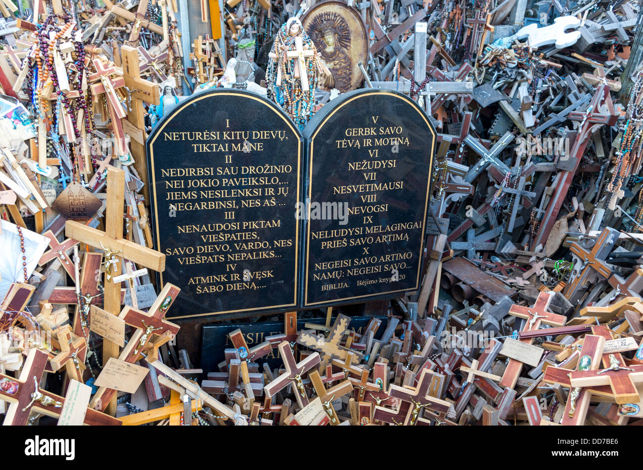 Multiple crosses hi-res stock photography and images - Alamy