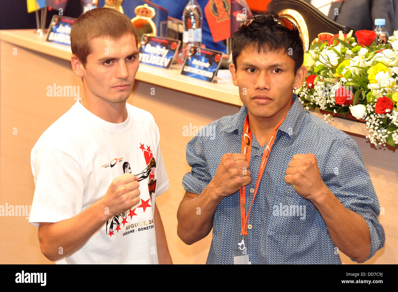 Alexander Grischuk and Jason Canoy Stock Photo - Alamy