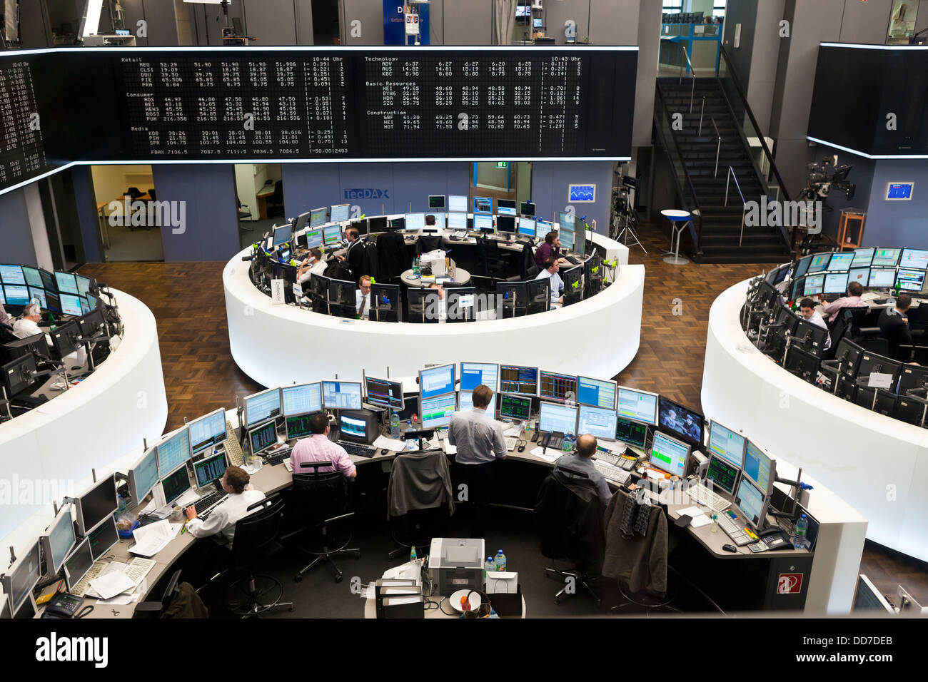 Stock market office interior hi-res stock photography and images - Alamy