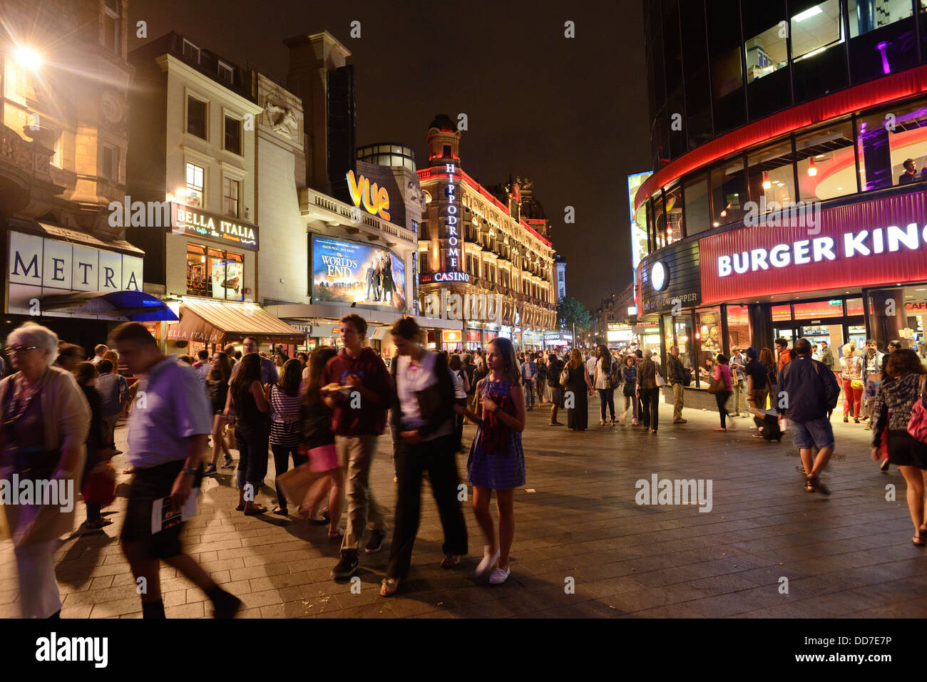 London city nightlife hi-res stock photography and images - Alamy