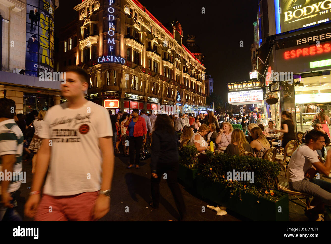 London city nightlife hi-res stock photography and images - Alamy