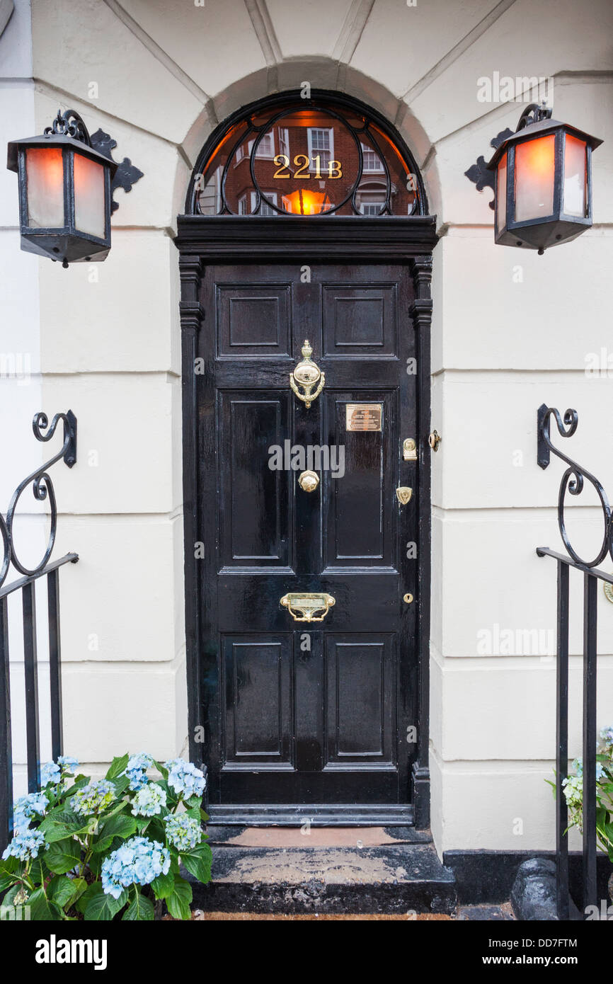 England, London, 221B Baker Street, Doorway to Sherlock Holmes Museum ...