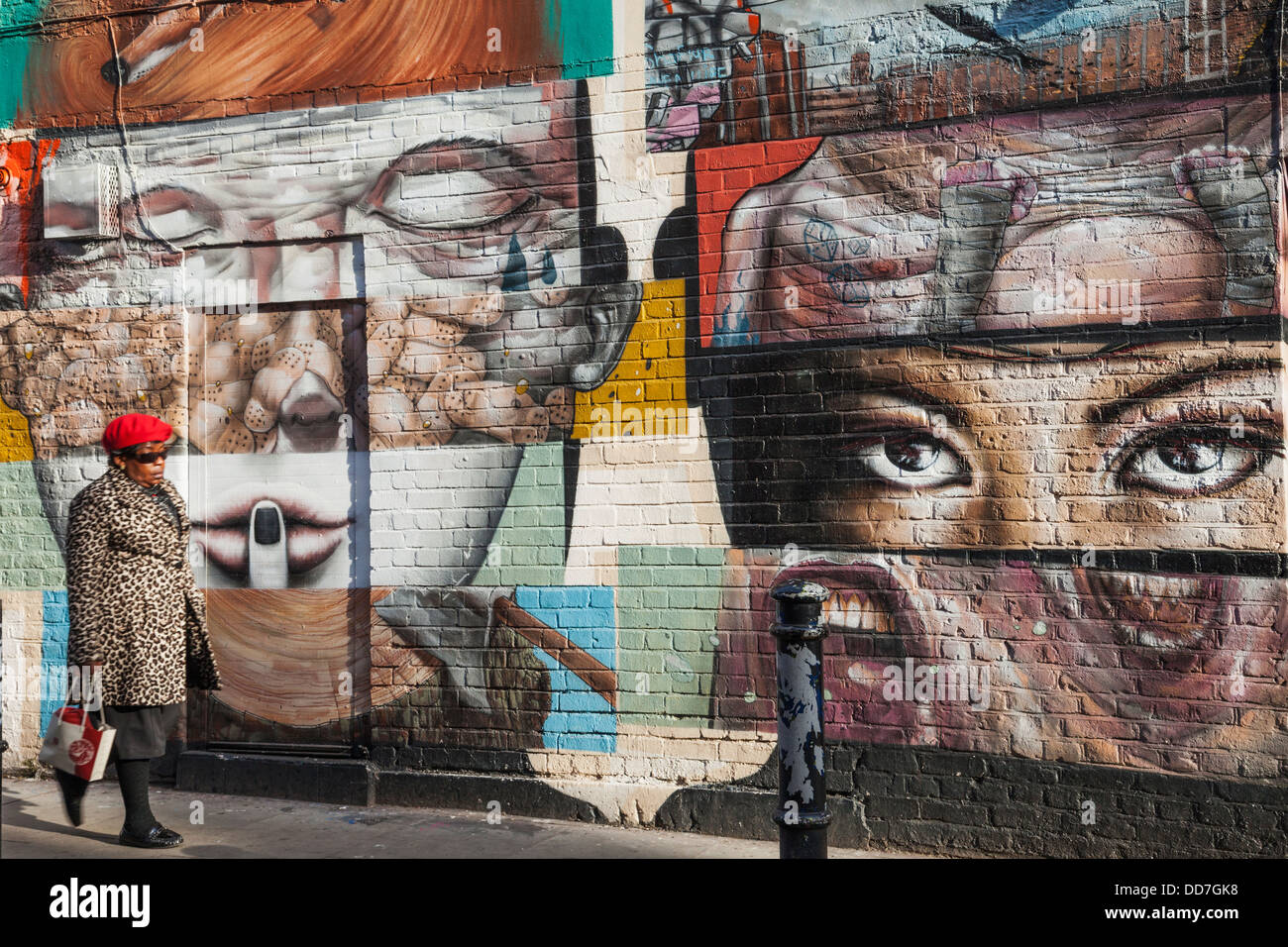 England, London, Shoreditch, Brick Lane, Wall Mural Stock Photo - Alamy
