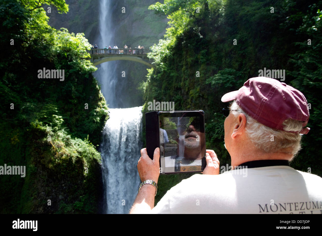 Multnomah falls hi-res stock photography and images - Alamy