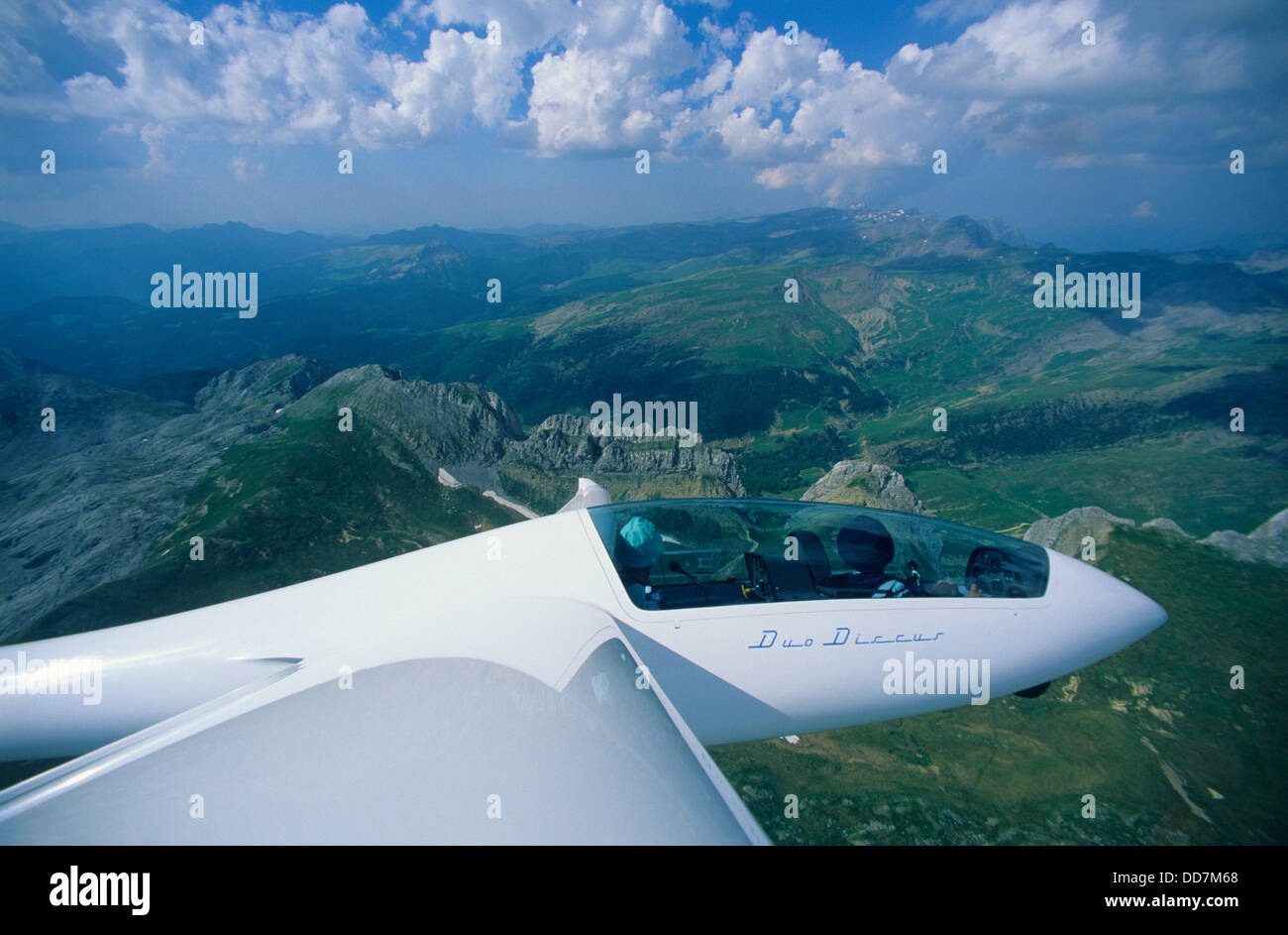 Duo discus hi-res stock photography and images - Alamy