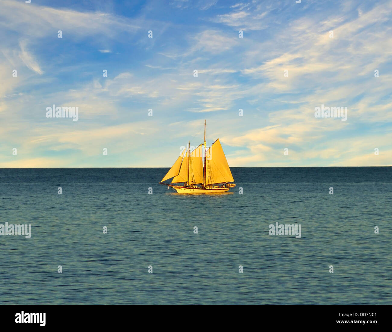 Single sail hi-res stock photography and images - Alamy