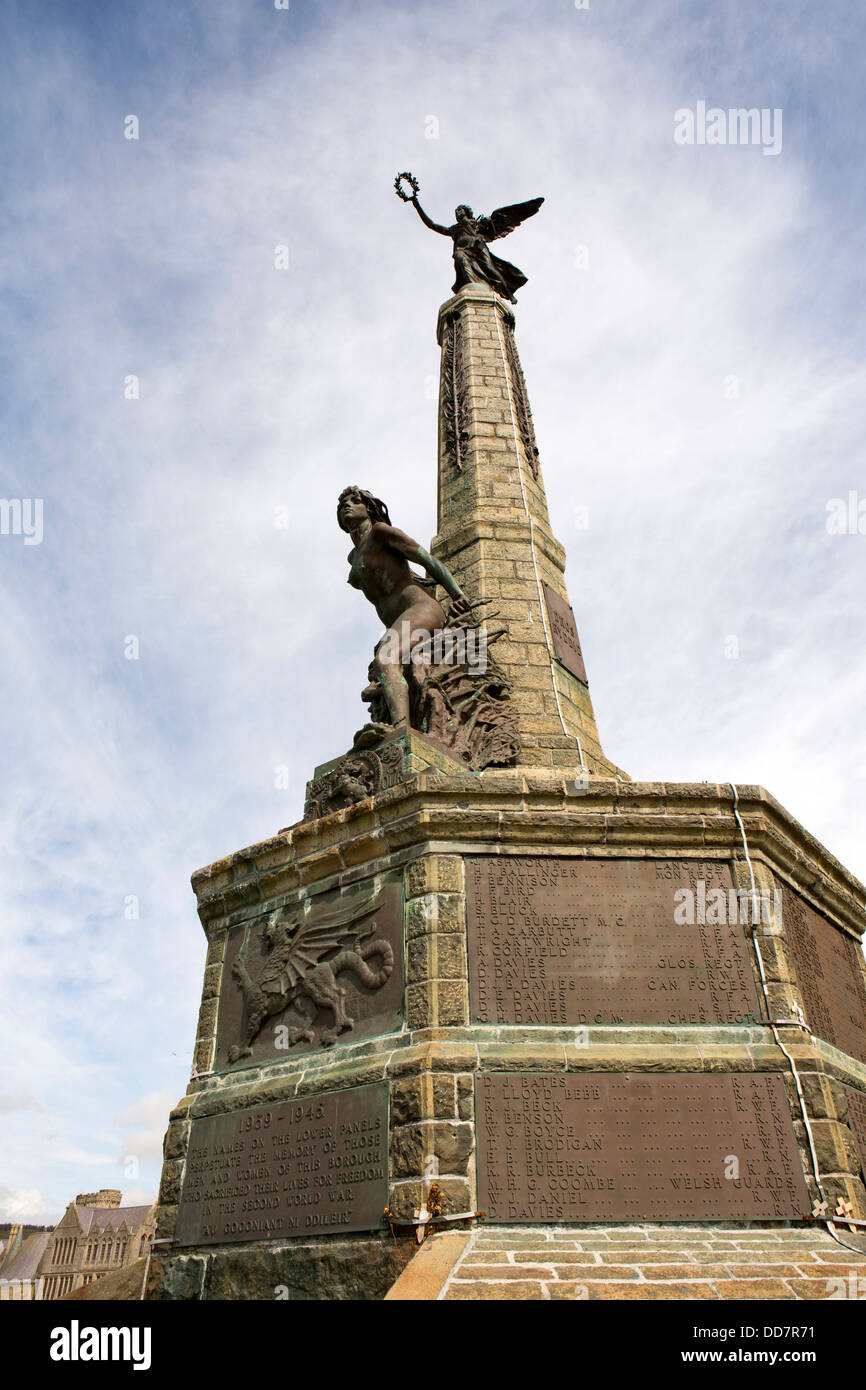 UK, Wales, Ceredigion, Aberystwyth, New Promenade War Memorial on ...