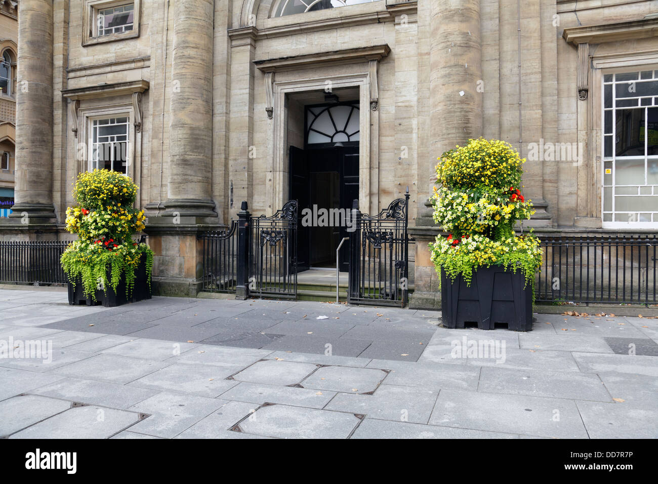 Entrance to St George's Tron Church of Scotland Parish Church in ...