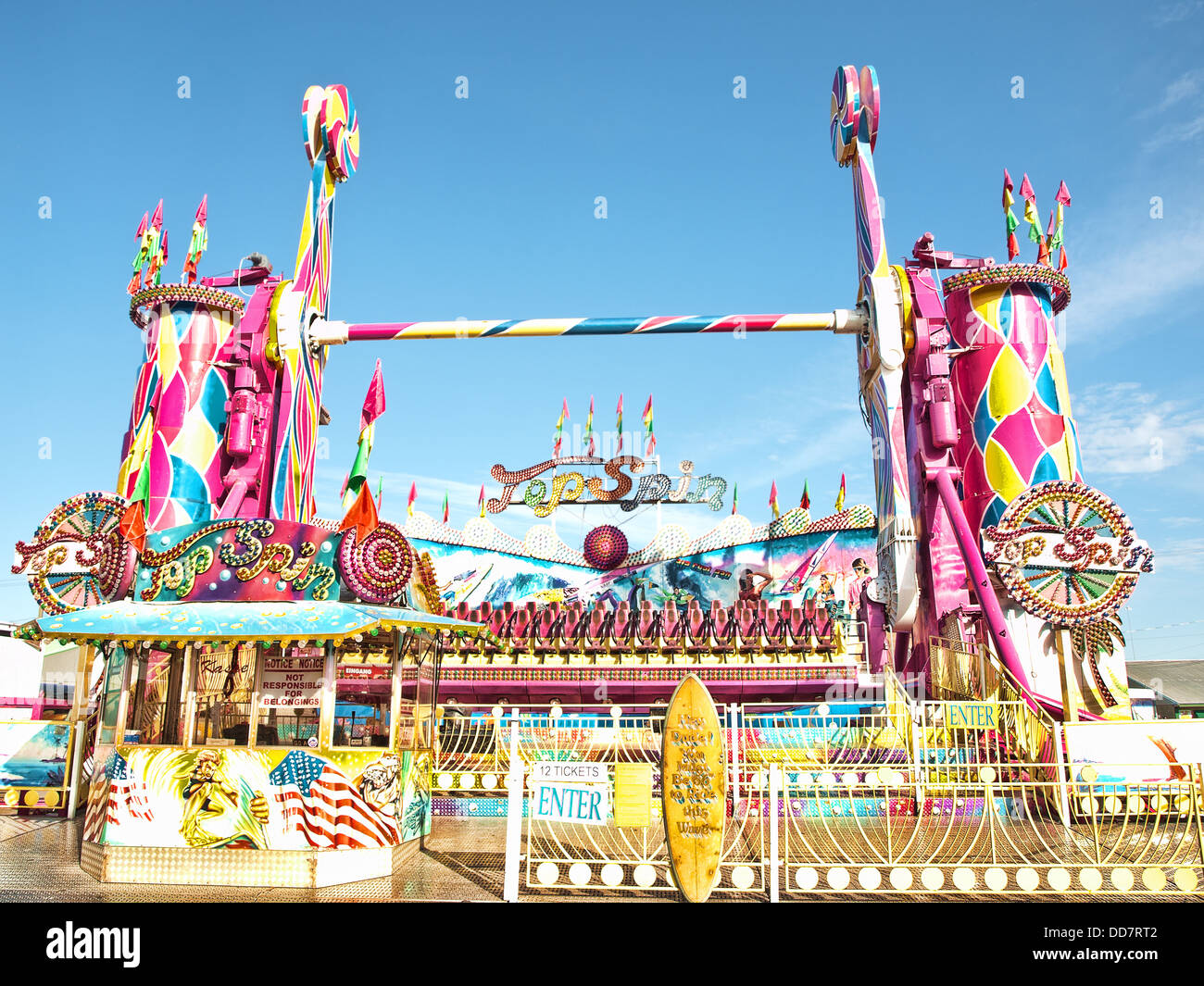 top spin ride at a state fair Stock Photo - Alamy