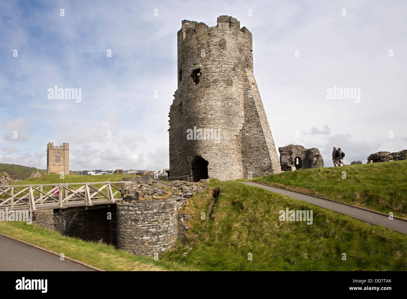 UK, Wales, Ceredigion, Aberystwyth, Castle ruins Stock Photo - Alamy