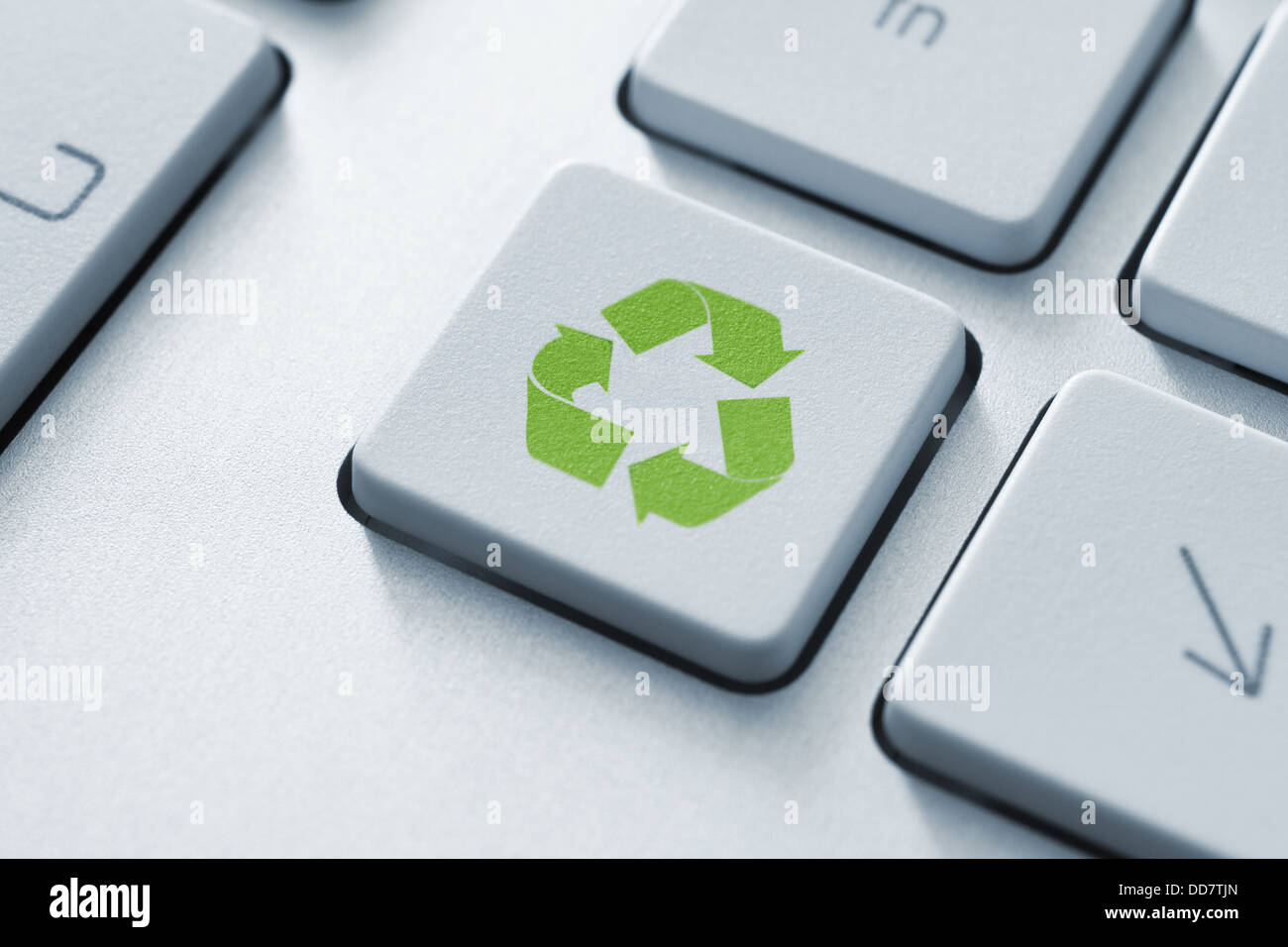 Recycle Button On Keyboard Stock Photo - Alamy