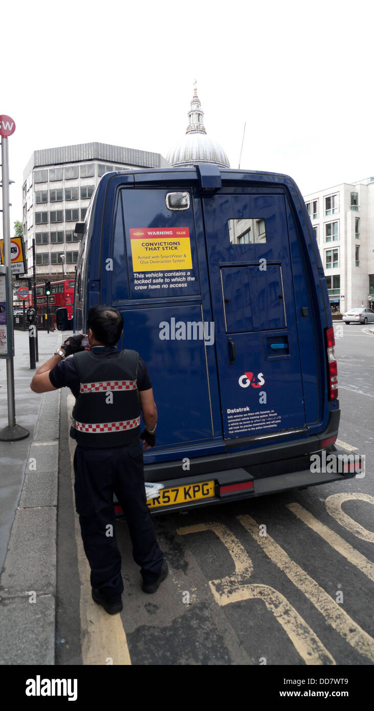 G4s security van hi-res stock photography and images - Alamy