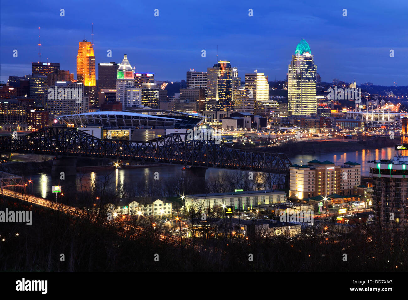 Downtown City Lights And Skyscrapers On A Winter's Eve In Cincinnati ...