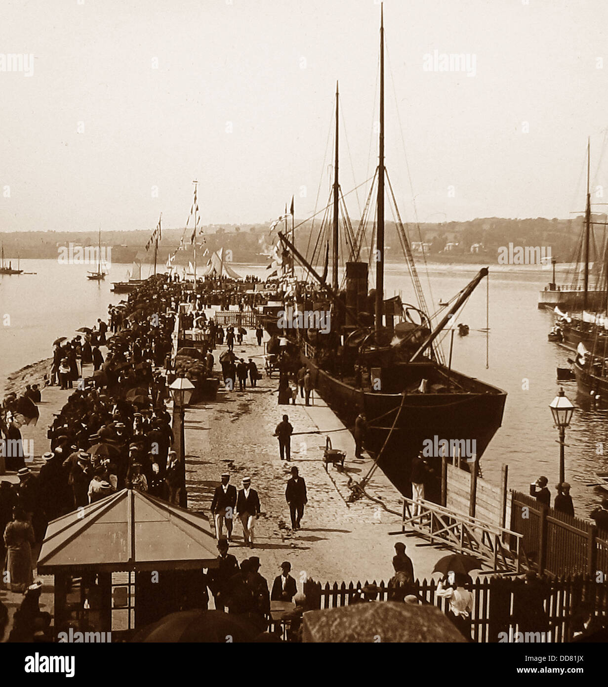Haldon pier hi-res stock photography and images - Alamy